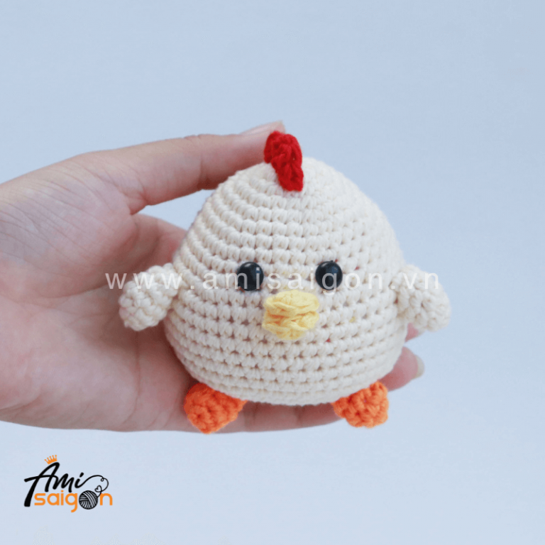 Craft your own Chubby Chicken amigurumi with our step-by-step pattern ...