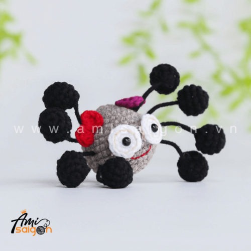 Amigurumi Spider keychain free crochet pattern - Ami Saigon