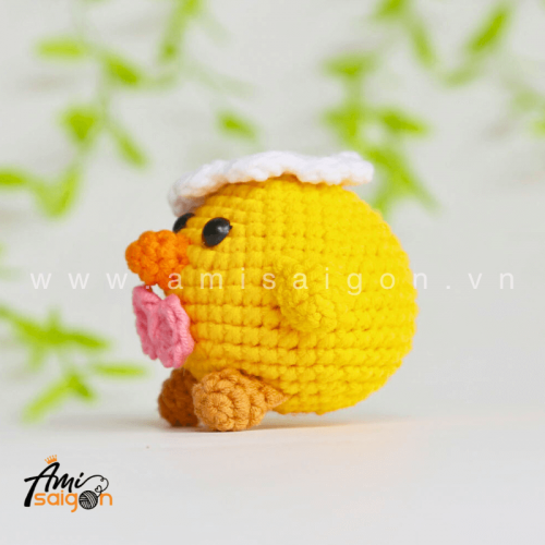 Cute chubby chicken amigurumi Free crochet pattern - Ami Saigon